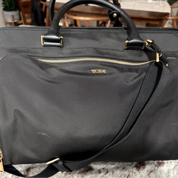 Tumi | Bags | Tumi Larkin Annandale Duffle Bag In Black Voyager ...